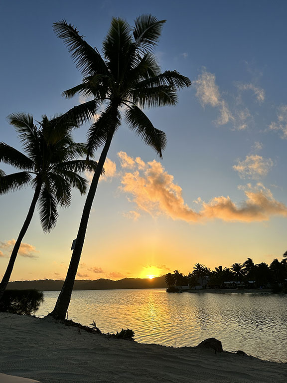 July 7 to July 14 – Aitutaki, Cook Islands – A Yank Among the Kiwis